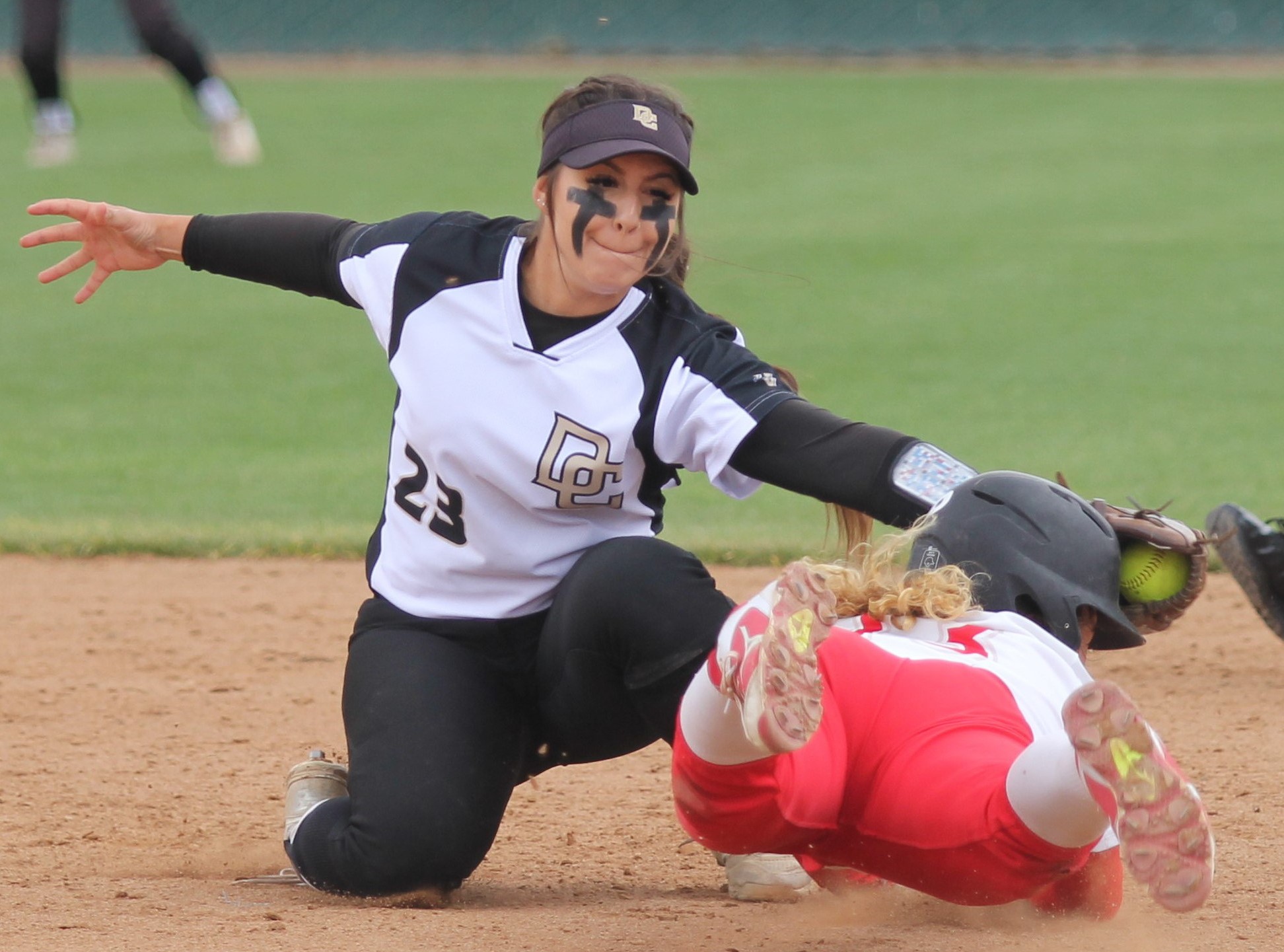 Softball finishes season fourth in state — The Collegian