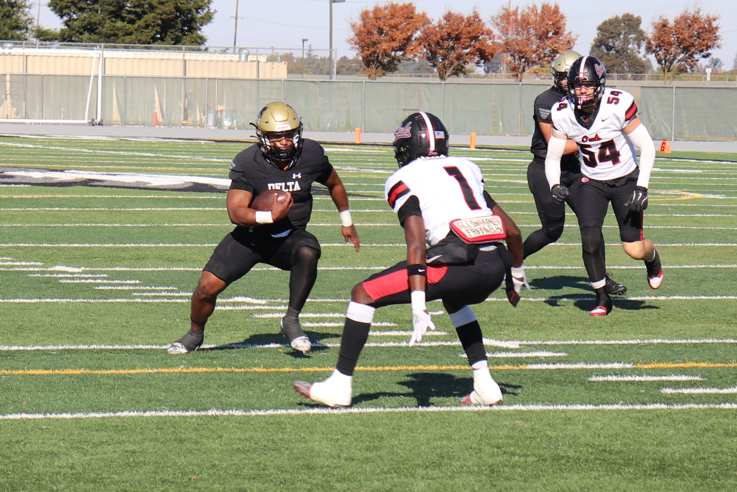 Mustangs football returns to campus — The Collegian